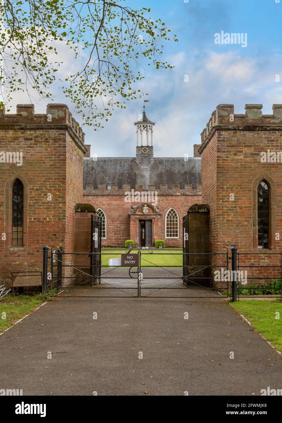 St james church hartlebury hi-res stock photography and images - Alamy