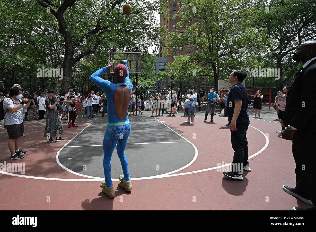 New York City Mayoral candidates Paperboy Prince and Andrew Yang ...
