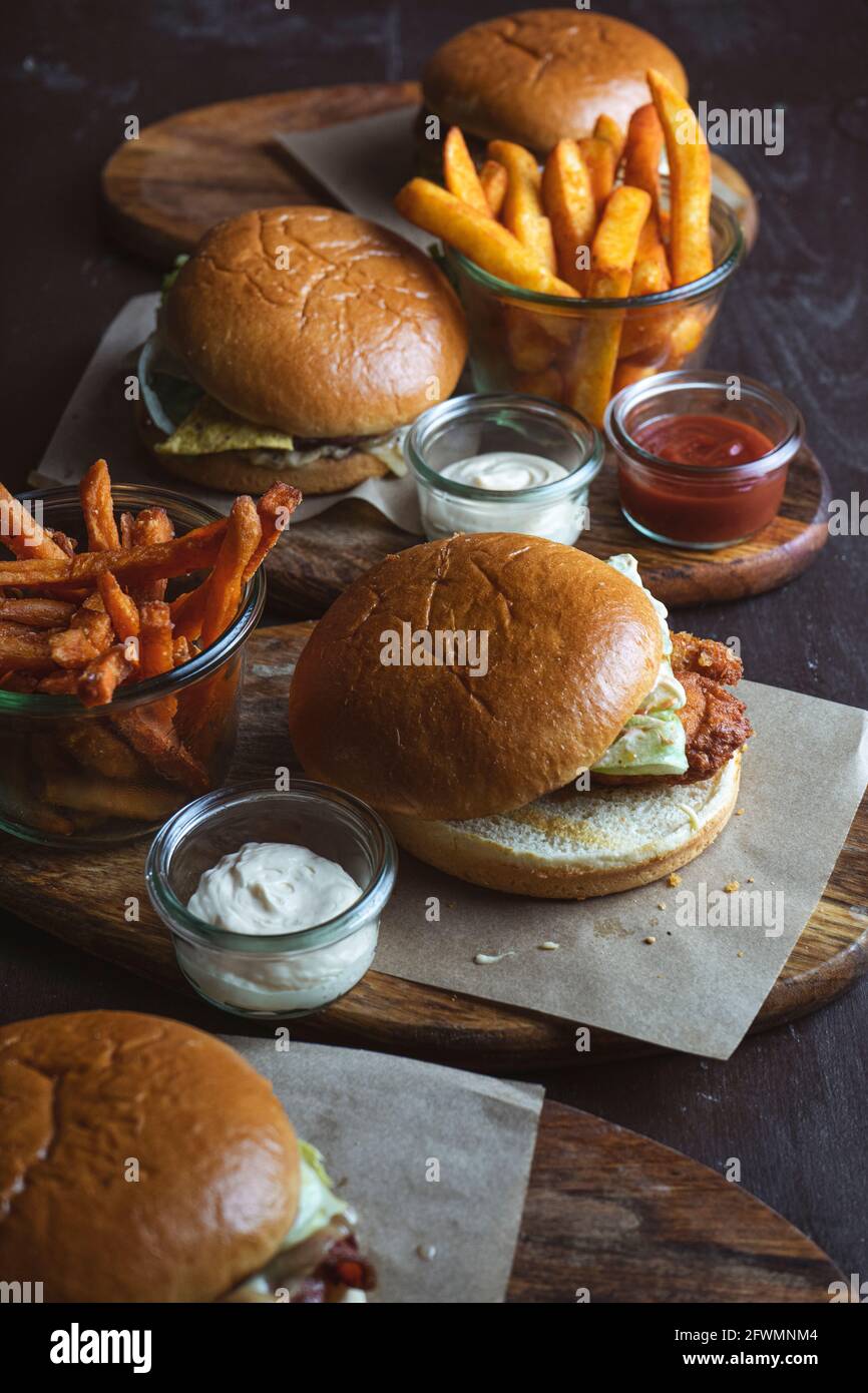 Rustic restaurant hi-res stock photography and images - Alamy
