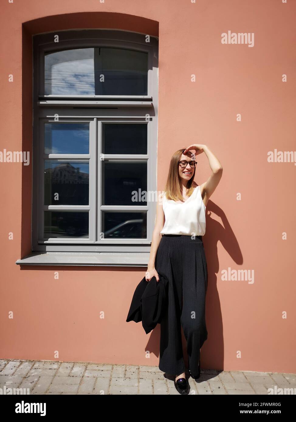 Full height window hi-res stock photography and images - Alamy