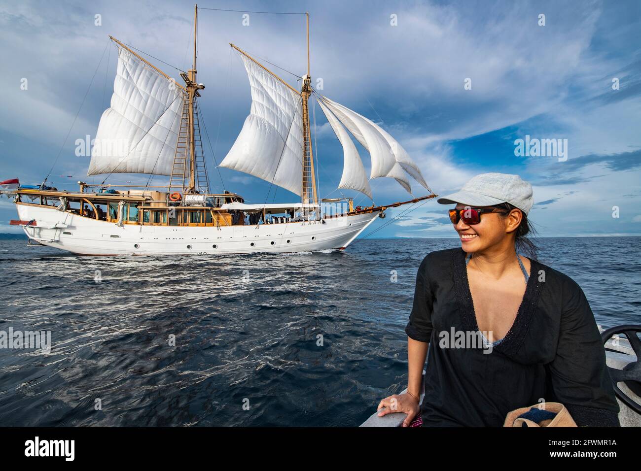 Raja ampat boat hi-res stock photography and images - Alamy