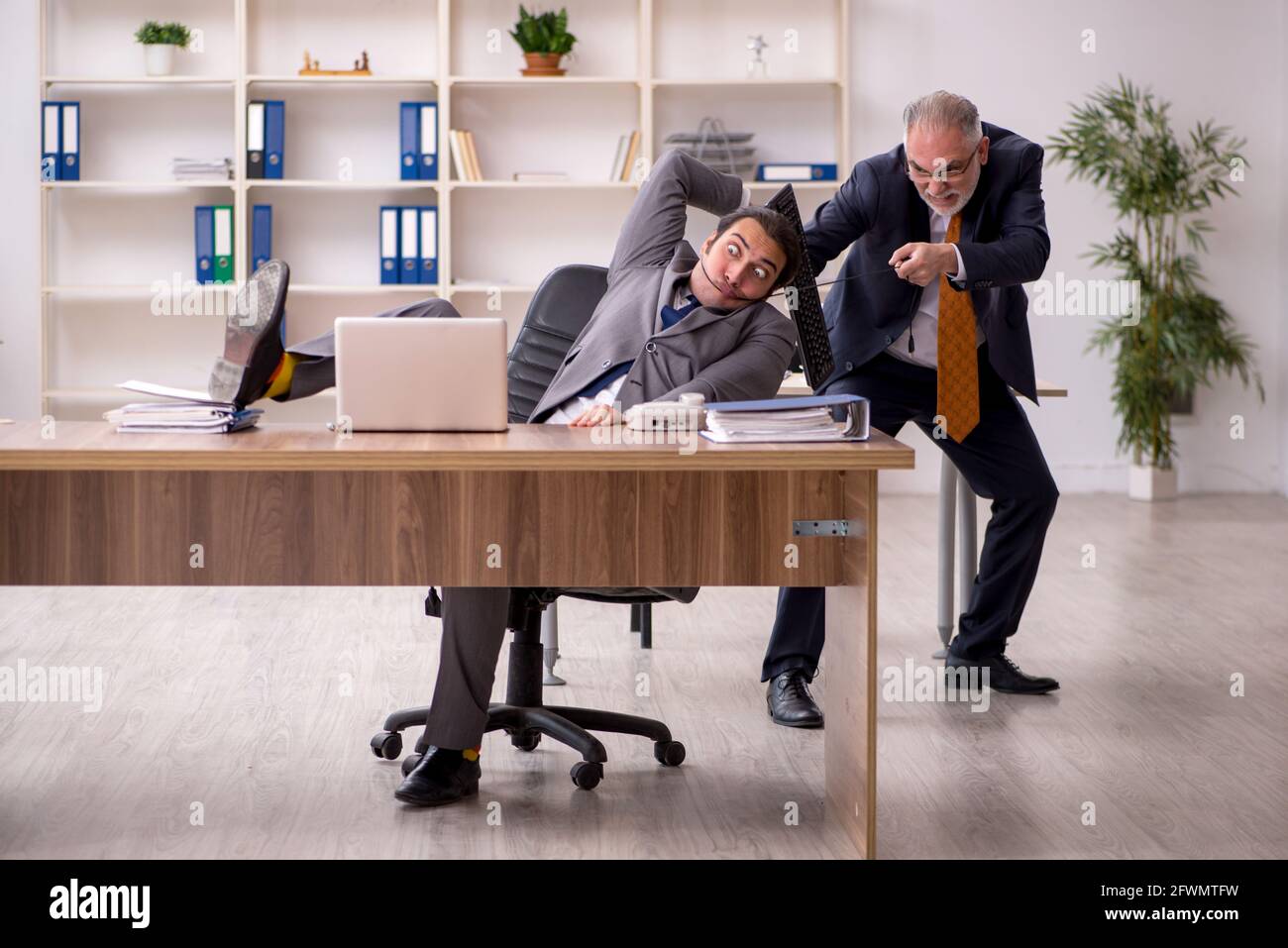Bully bullied at work hi-res stock photography and images - Alamy