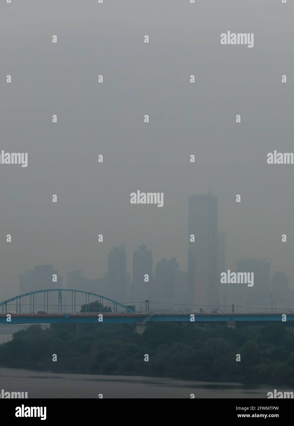 24th May, 2021. Yellow dust phenomenon The sky over Seoul's Yeouido ...