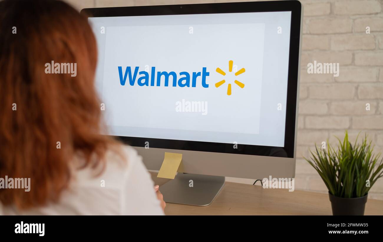 Walmart concept store hi-res stock photography and images - Alamy
