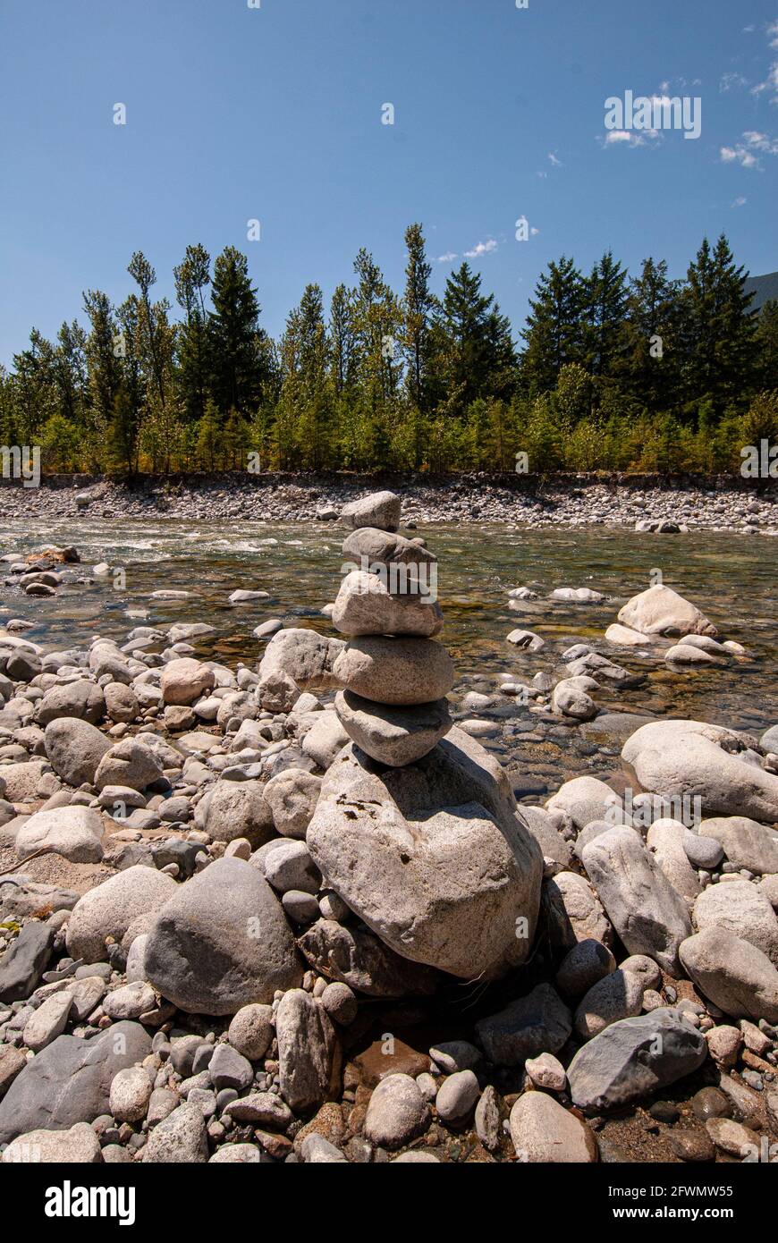 Balancing rock canada hi-res stock photography and images - Alamy