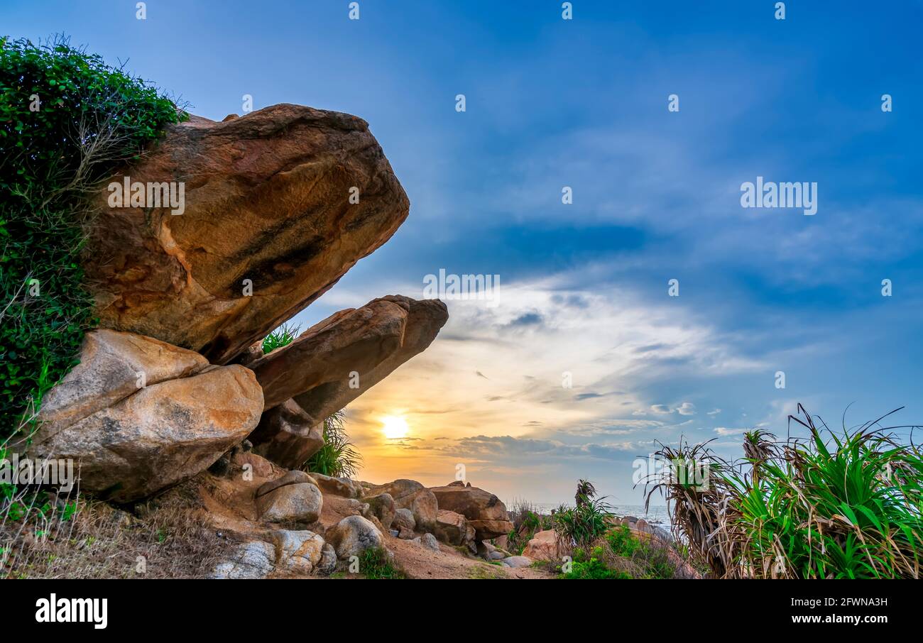 Rocky projection hi-res stock photography and images - Alamy