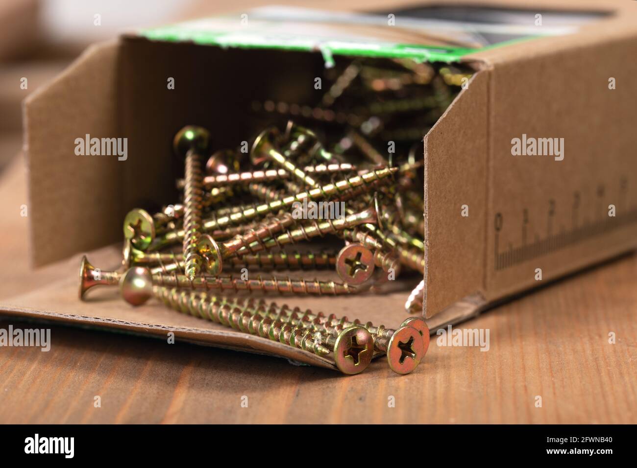 Assembling items hi-res stock photography and images - Alamy