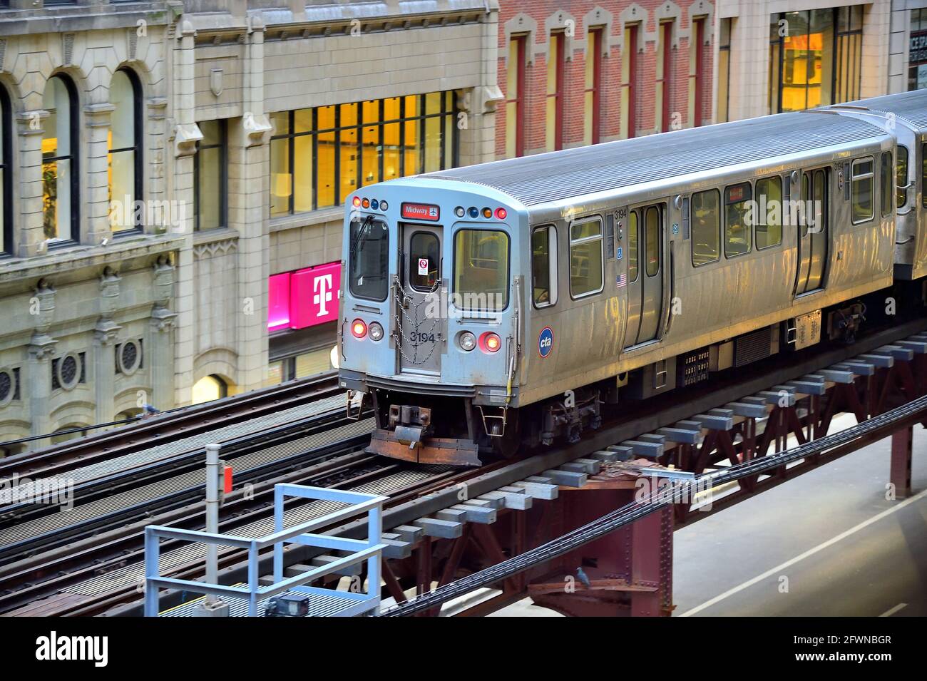 Wabash avenue chicago l train hi-res stock photography and images - Alamy