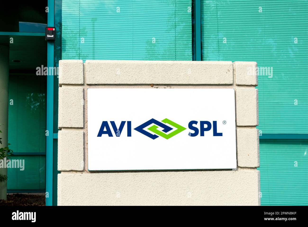 Spl technology logo hi-res stock photography and images - Alamy