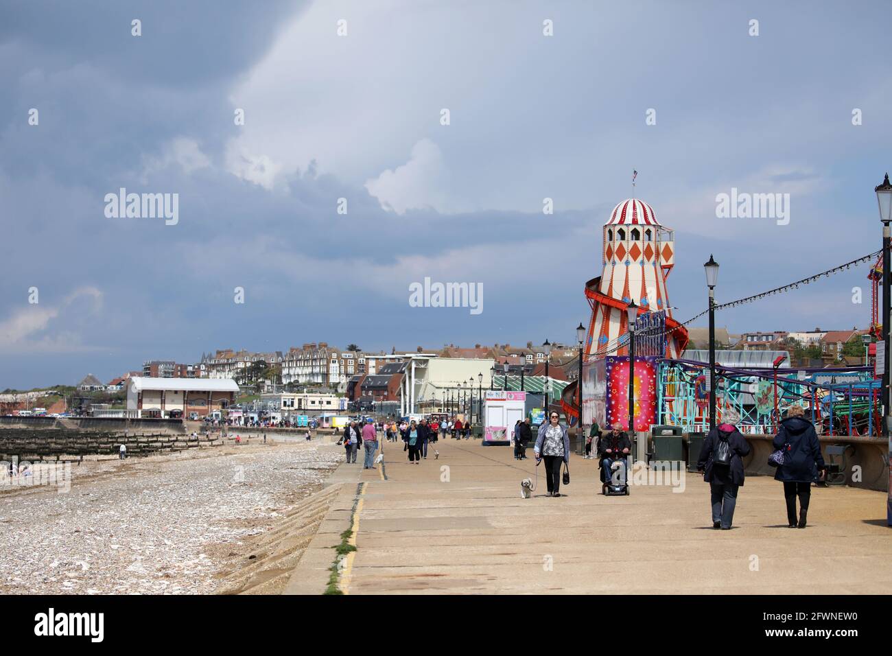 Hunstanton, UK. 18th May, 2021. The promenade at Hunstanton, Norfolk ...