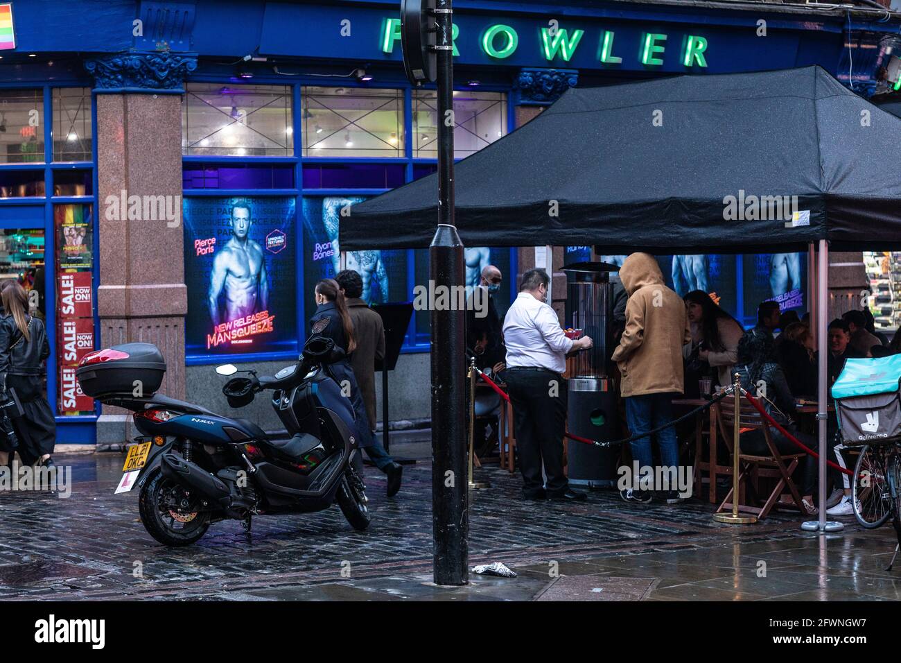 Soho rickshaws hi-res stock photography and images - Alamy