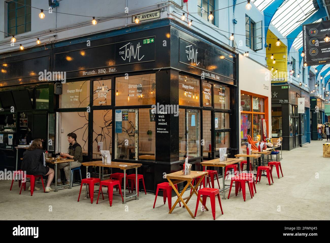 Market village shop hi-res stock photography and images - Alamy