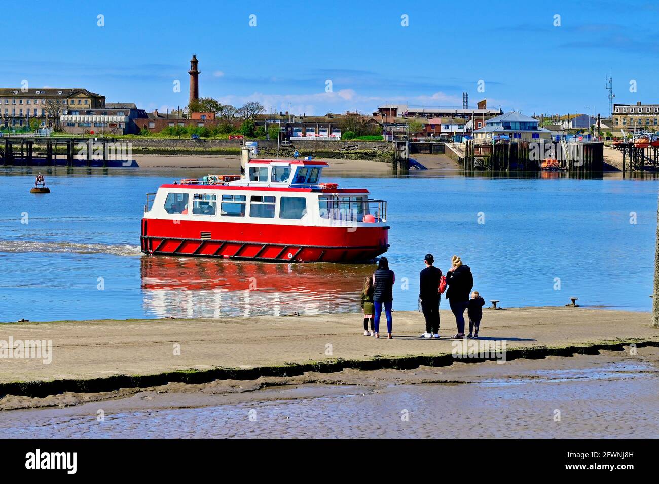 Waiting for the Fleetwood ferry to arrive on the slipway at Knott End ...