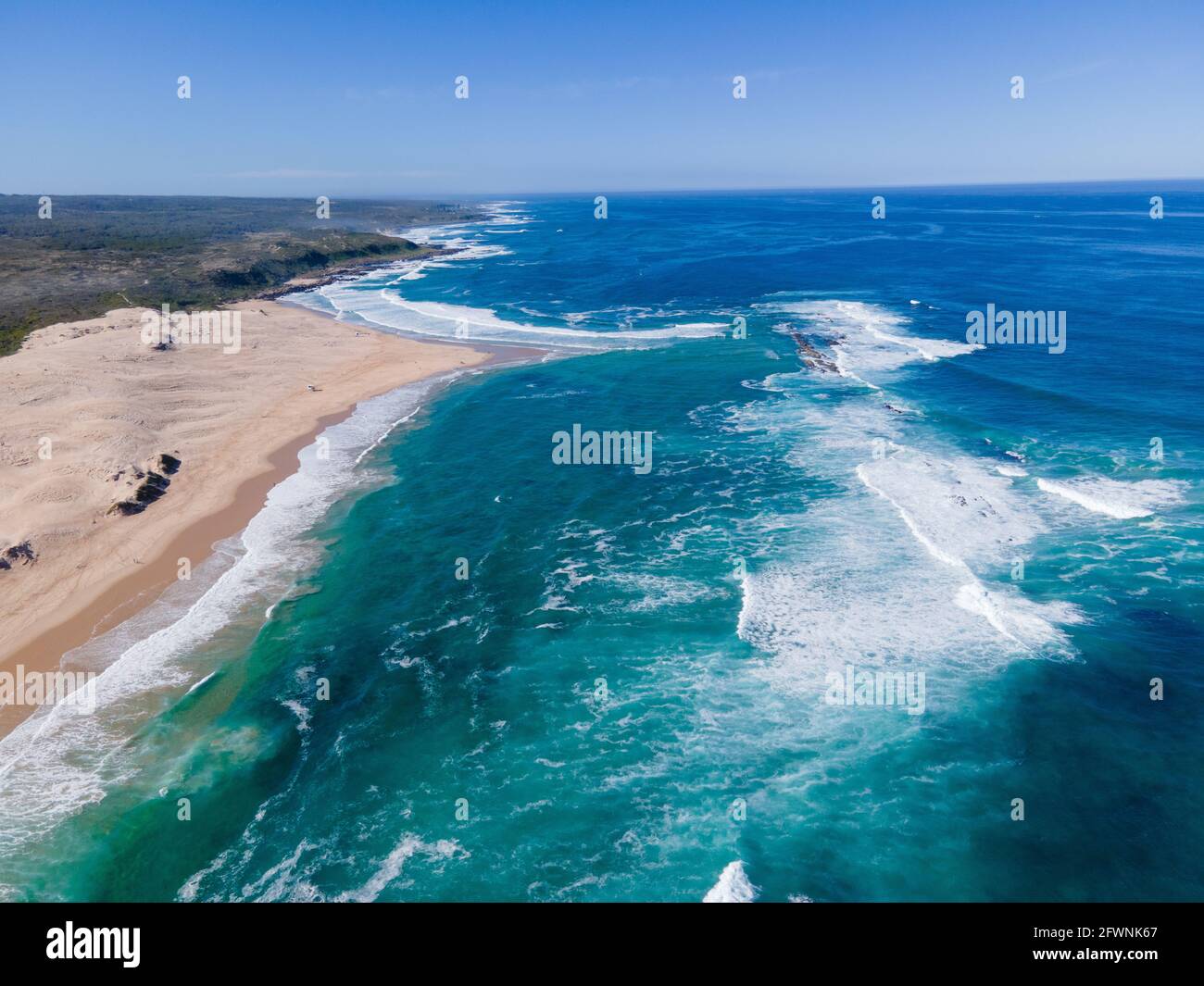 Beautiful view blue wave rolling hi-res stock photography and images ...