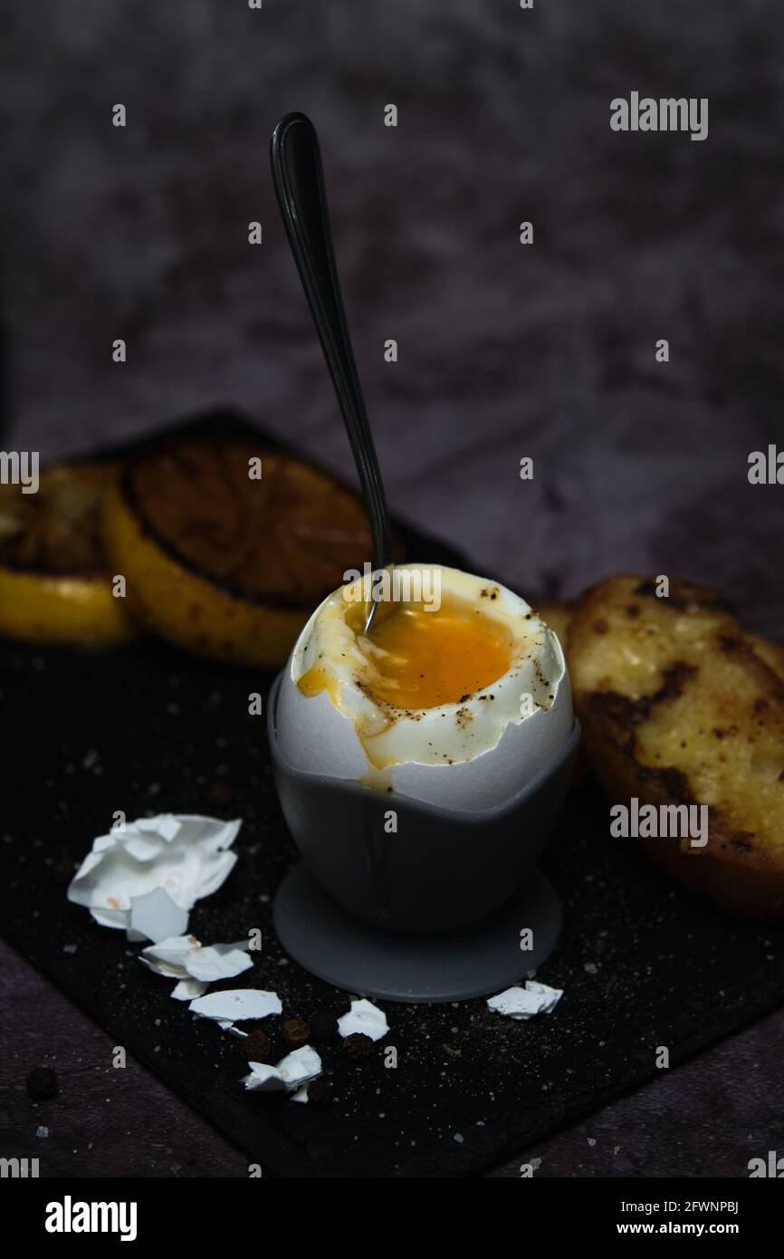 Stand for eggs hi-res stock photography and images - Alamy
