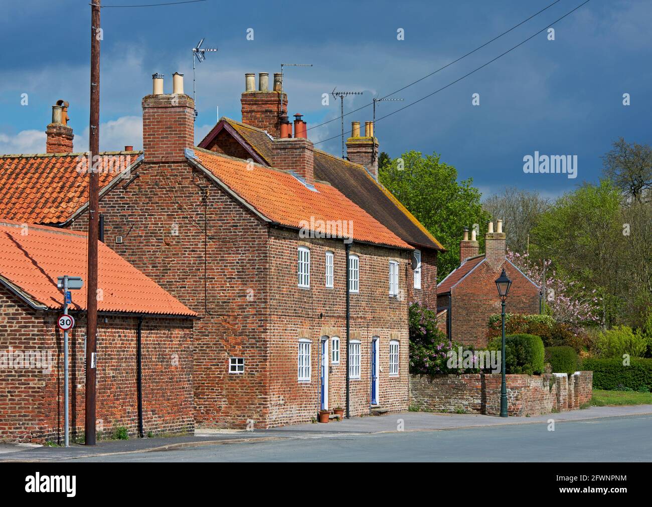 Etton village hi-res stock photography and images - Alamy