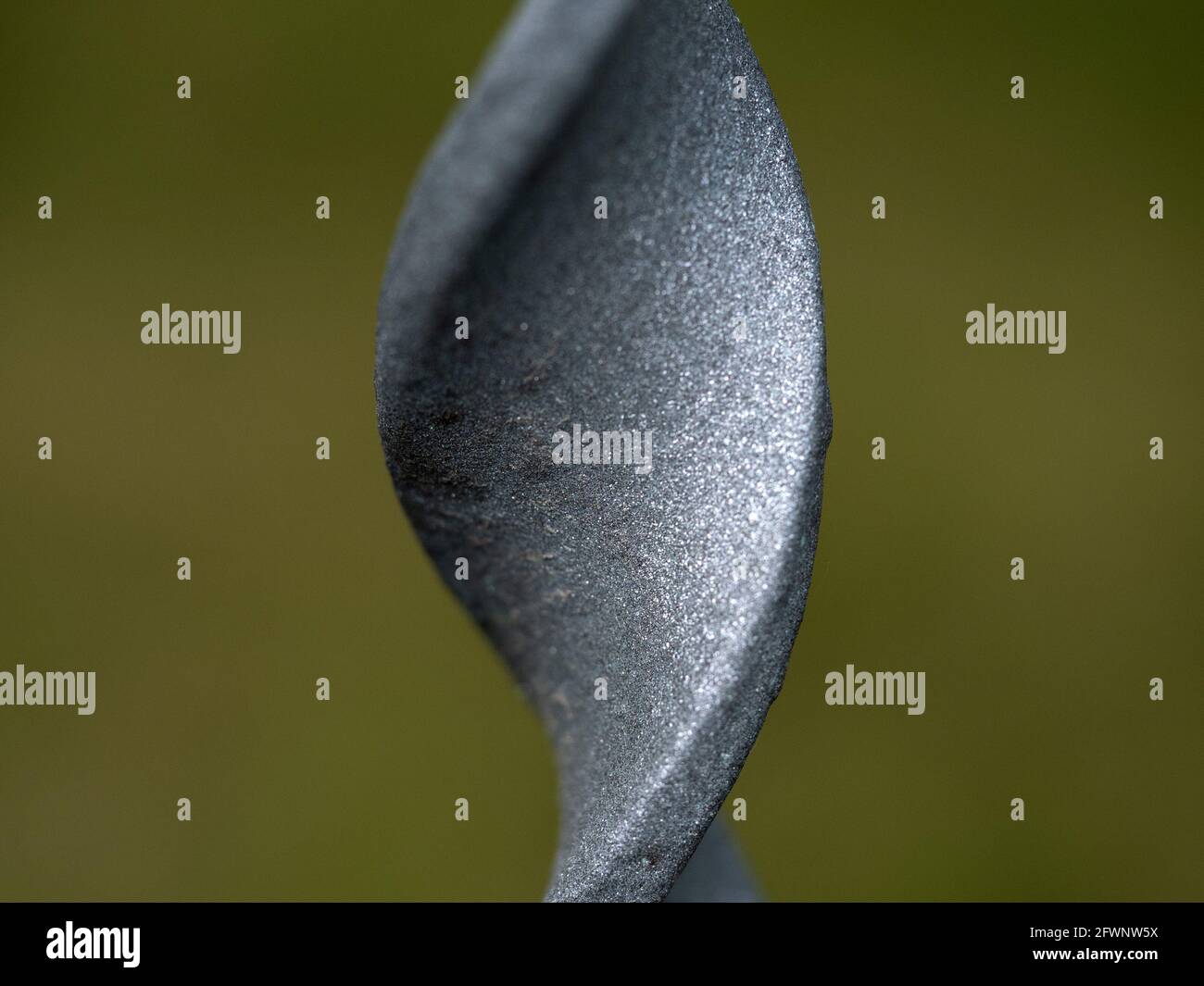 Twisted metal bars hi-res stock photography and images - Alamy