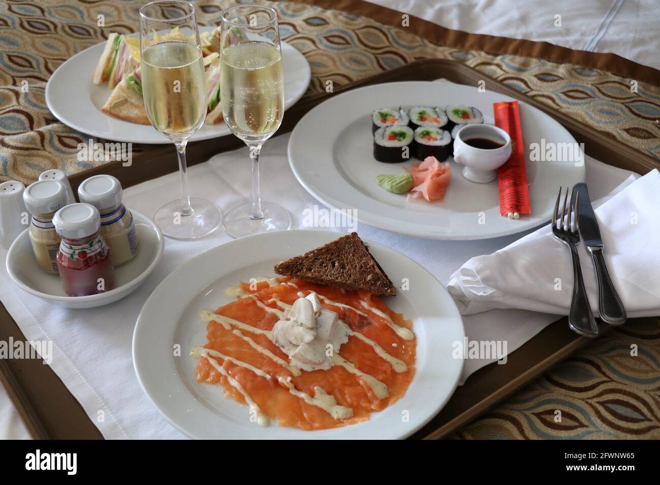 Room service tray hi-res stock photography and images - Alamy