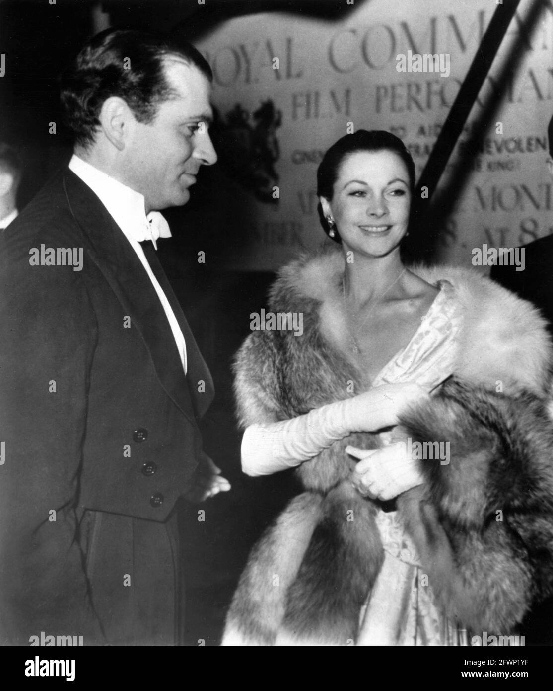 LAURENCE OLIVIER and his wife VIVIEN LEIGH on November 29th 1948 at the ...