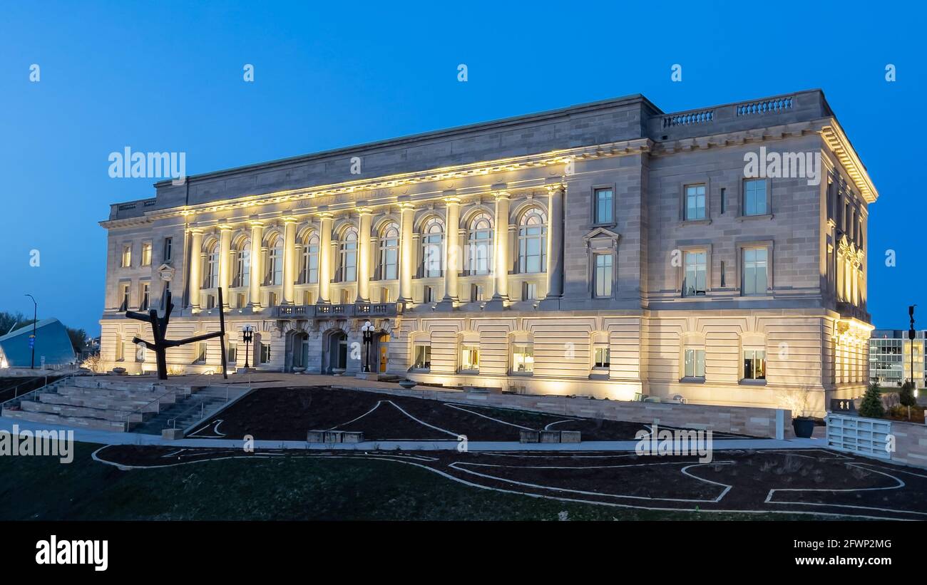 Iowa city hall hi-res stock photography and images - Alamy
