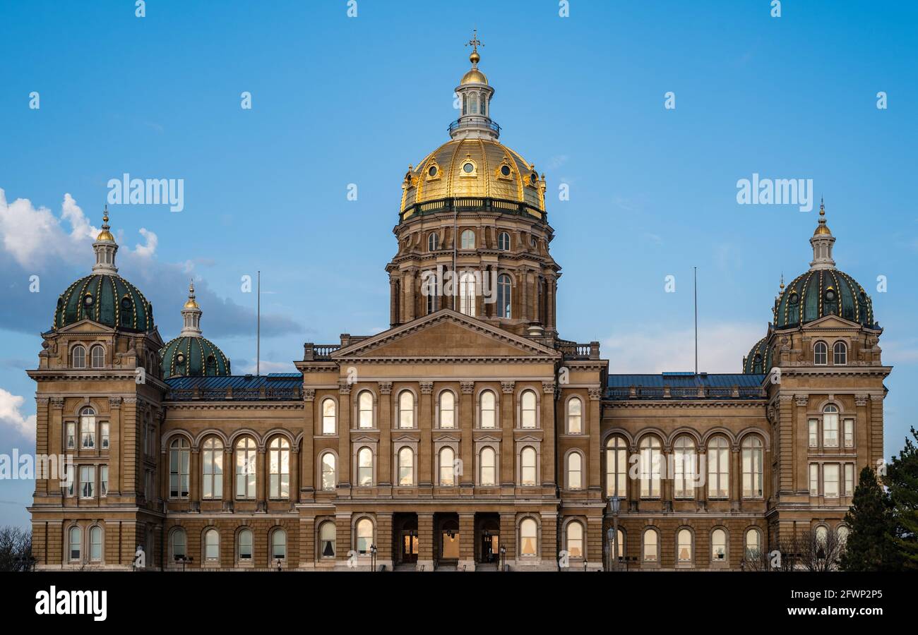 Iowa state capitol staircase hi-res stock photography and images - Alamy
