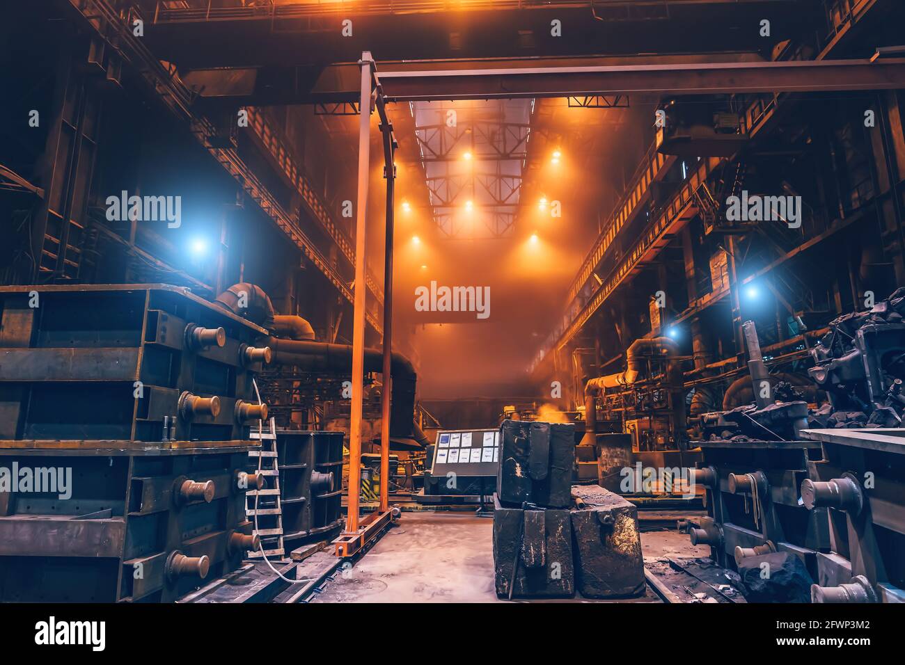 Steelmaking process hi-res stock photography and images - Alamy