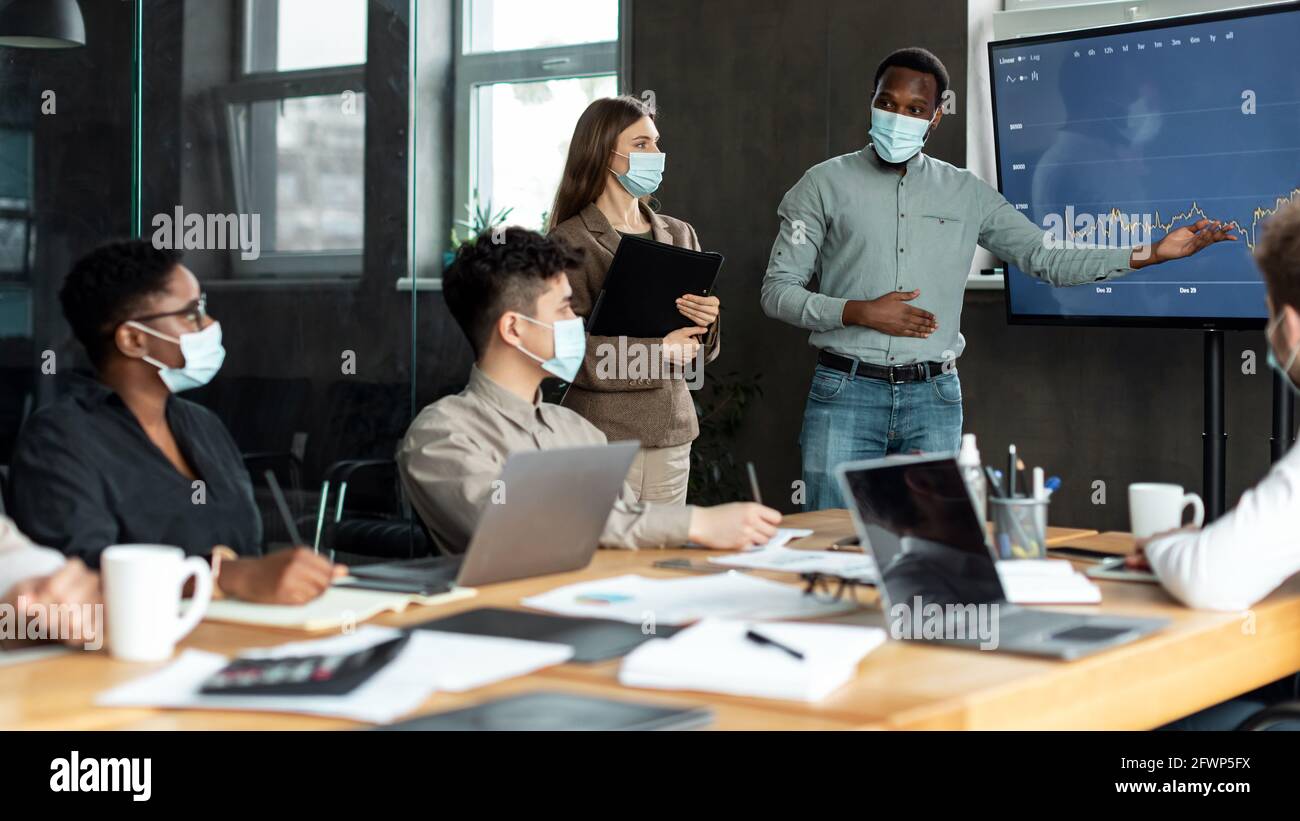 Businessman in corporate boardroom hi-res stock photography and images ...