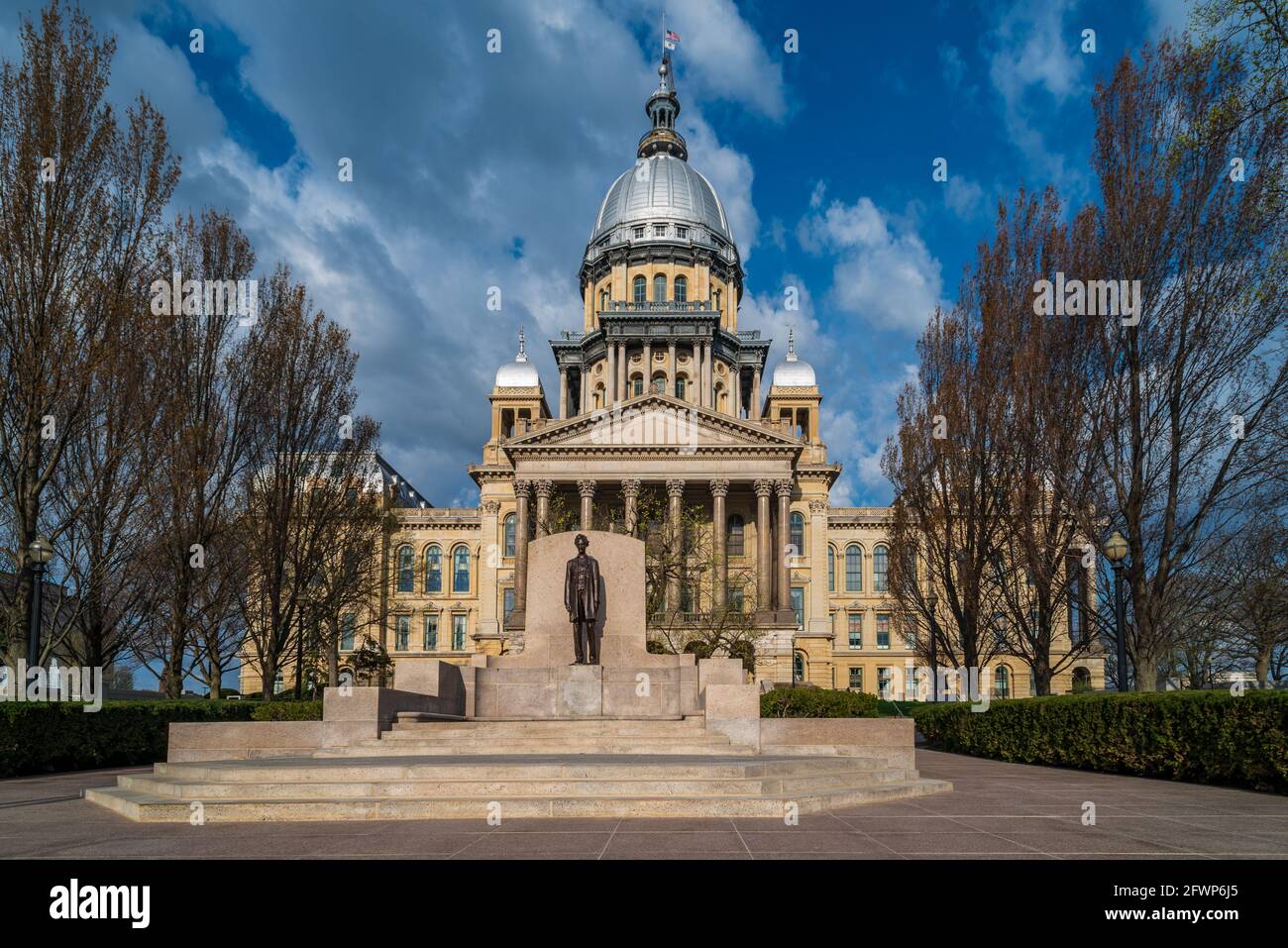 State Capitol of Illinois in Springfield Stock Photo - Alamy