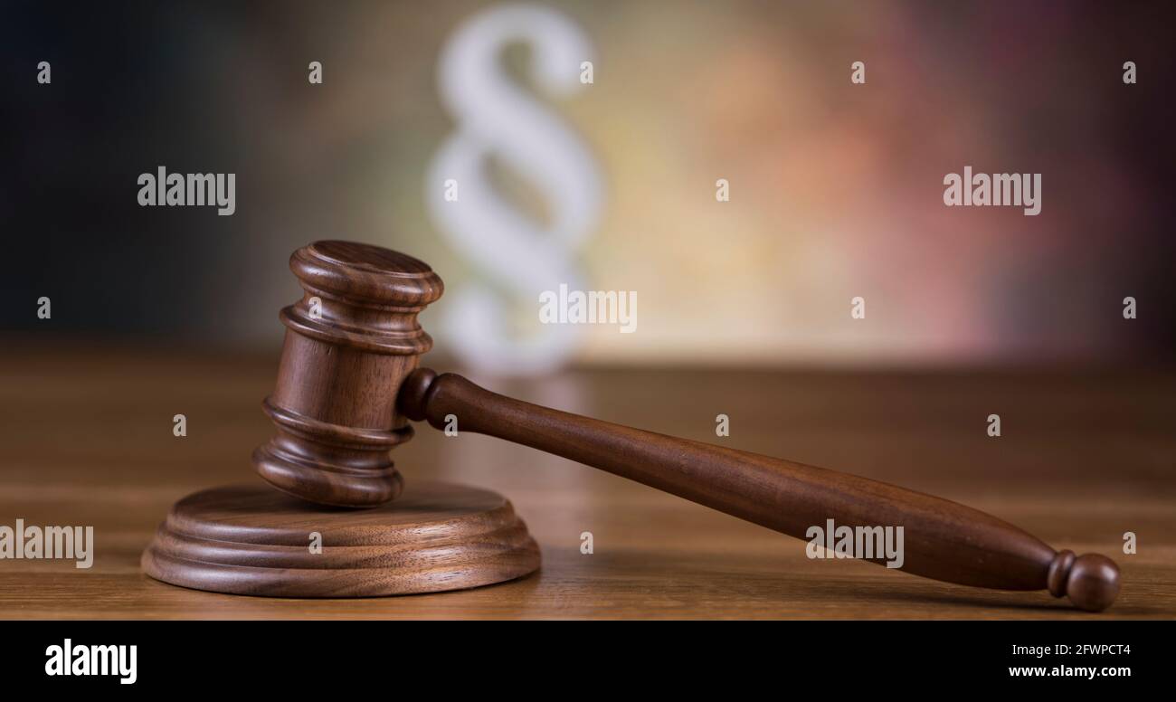 Paragraph background, Law theme, mallet of the judge Stock Photo - Alamy