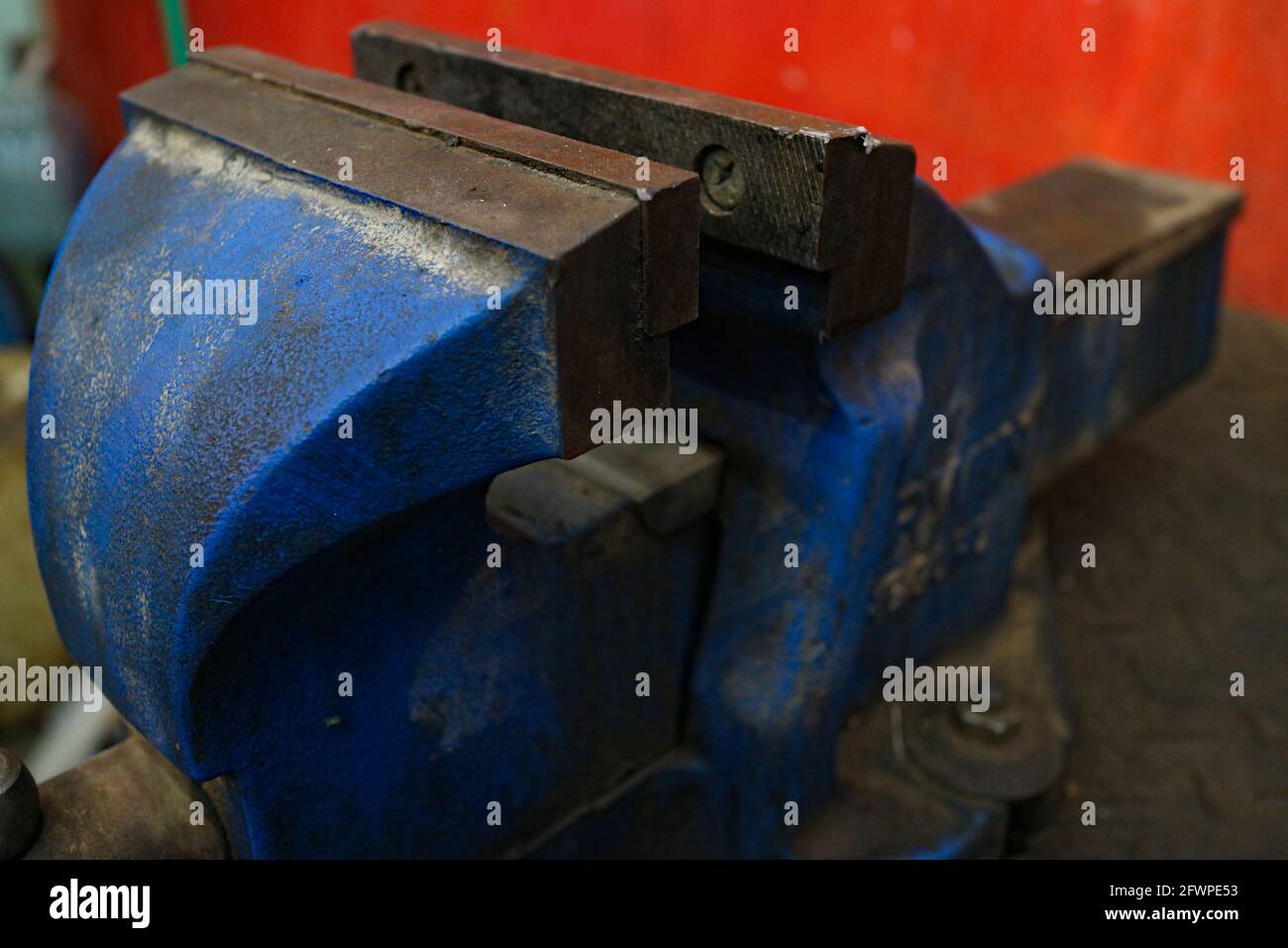 Kuwait City – Kuwait – April 15, 2021: Blue industrial table top vice ...