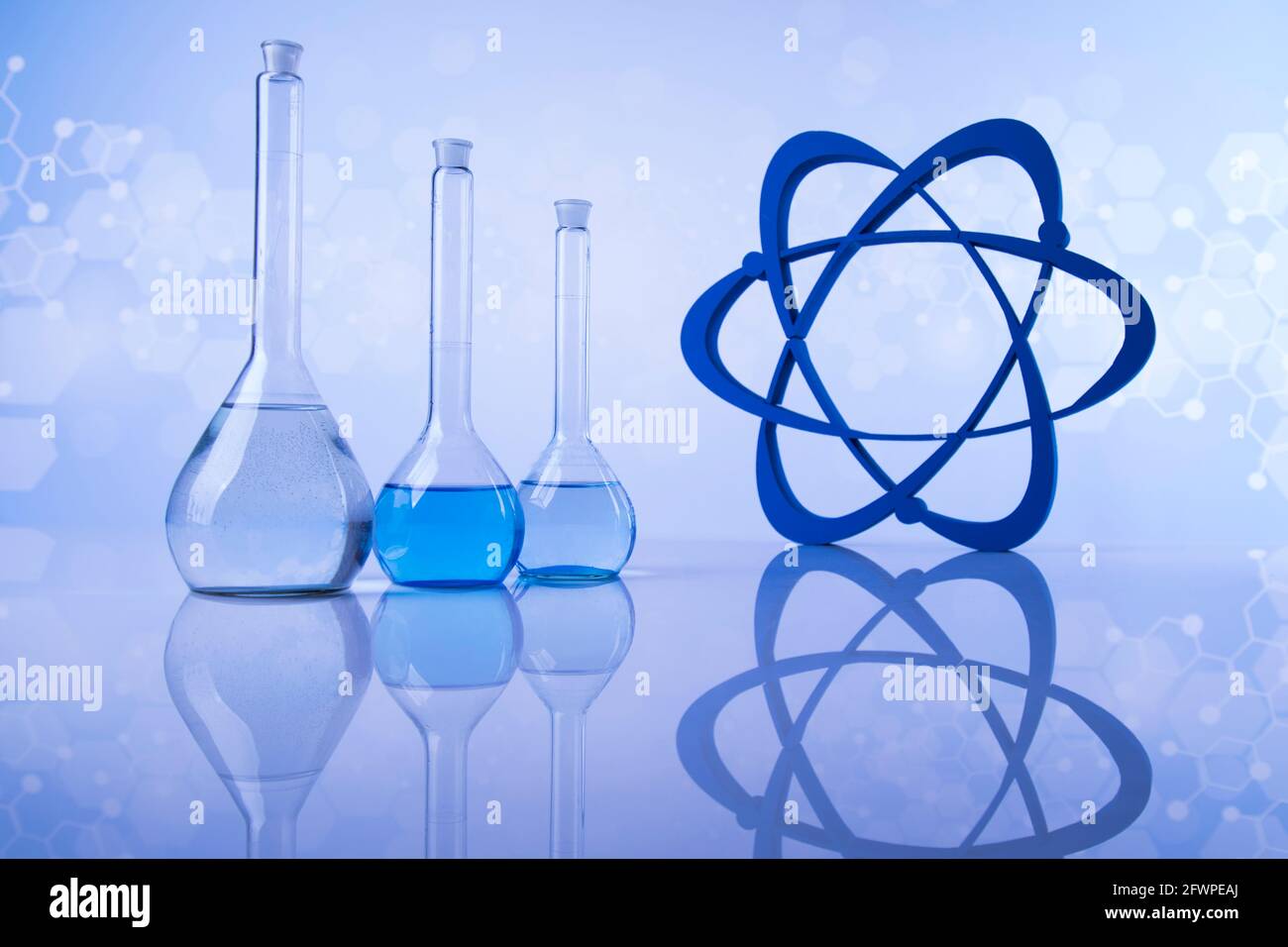 Glassware, Laboratory beakers,Science experiment Stock Photo - Alamy