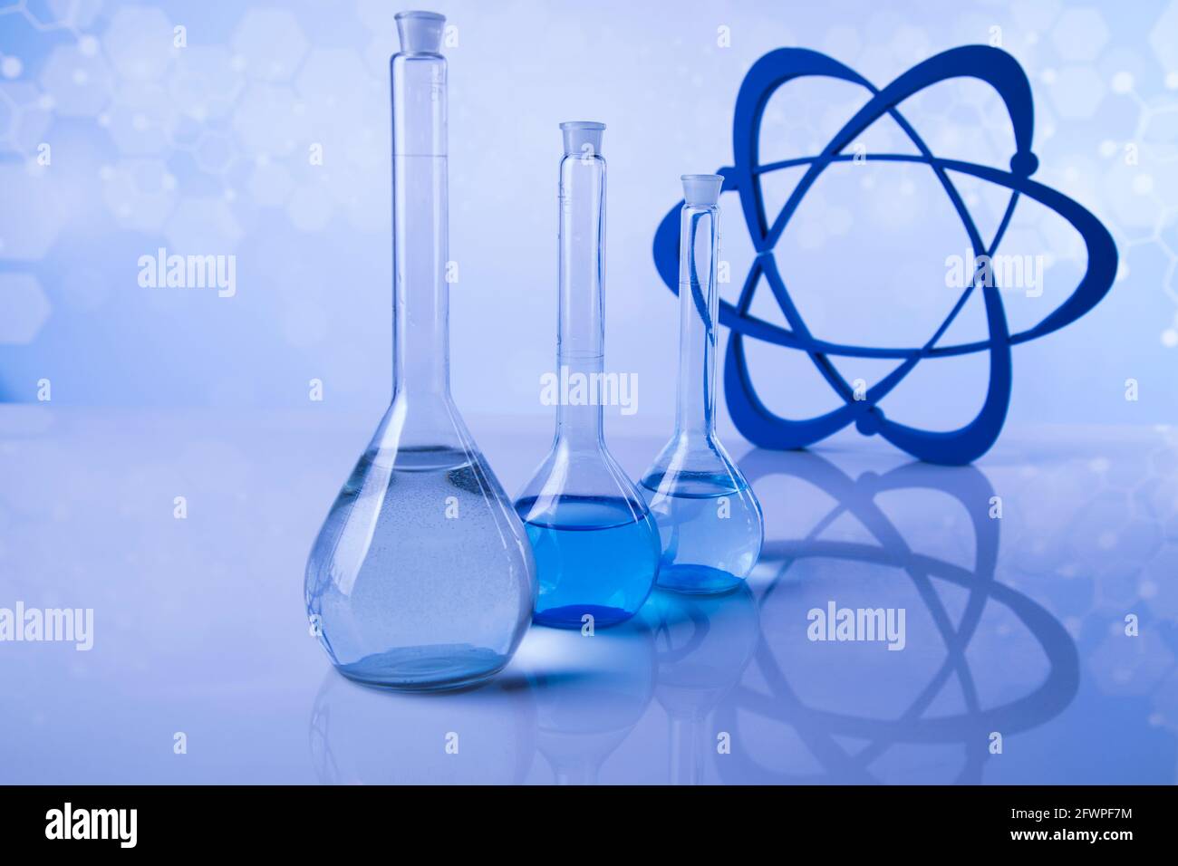 Glassware, Laboratory beakers,Science experiment Stock Photo - Alamy