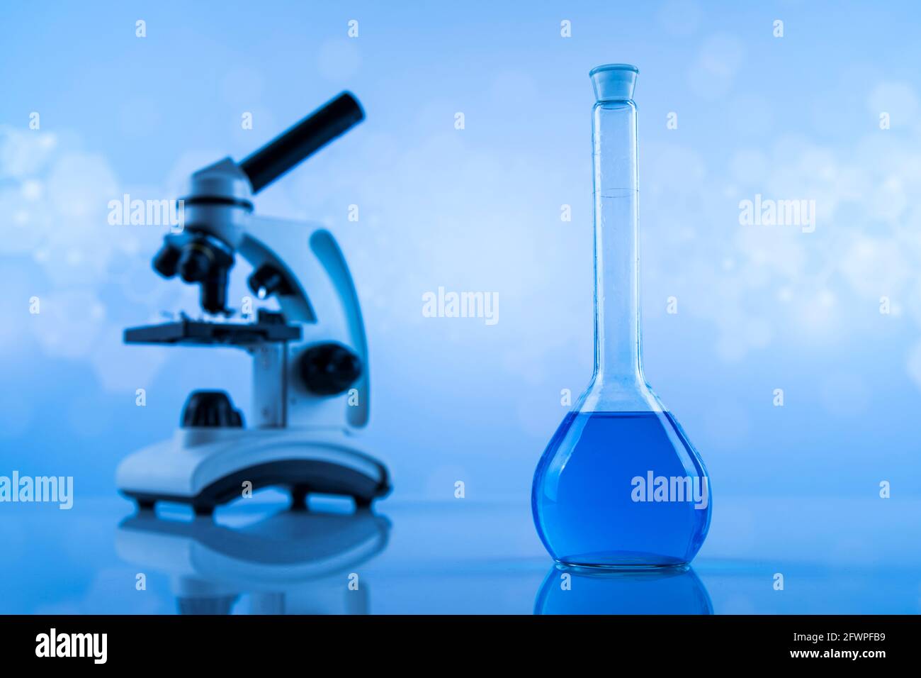 Microscope, Glassware, Laboratory beakers,Science experiment Stock ...