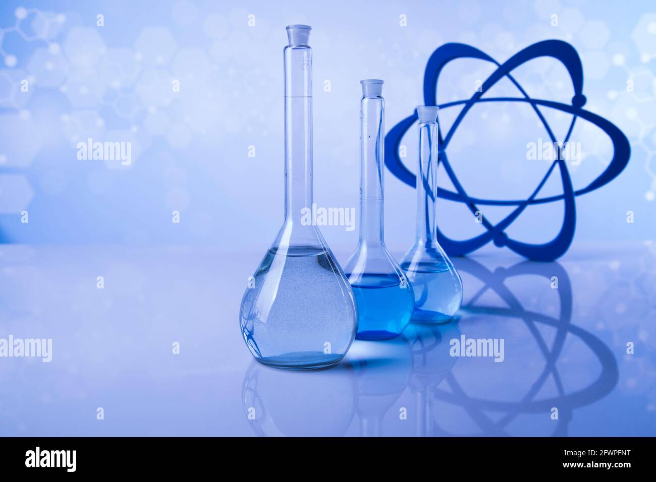 Glassware, Laboratory beakers,Science experiment Stock Photo - Alamy
