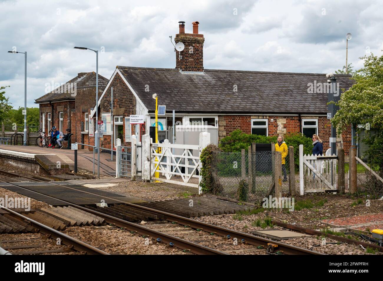 Buckenham train line hi-res stock photography and images - Alamy