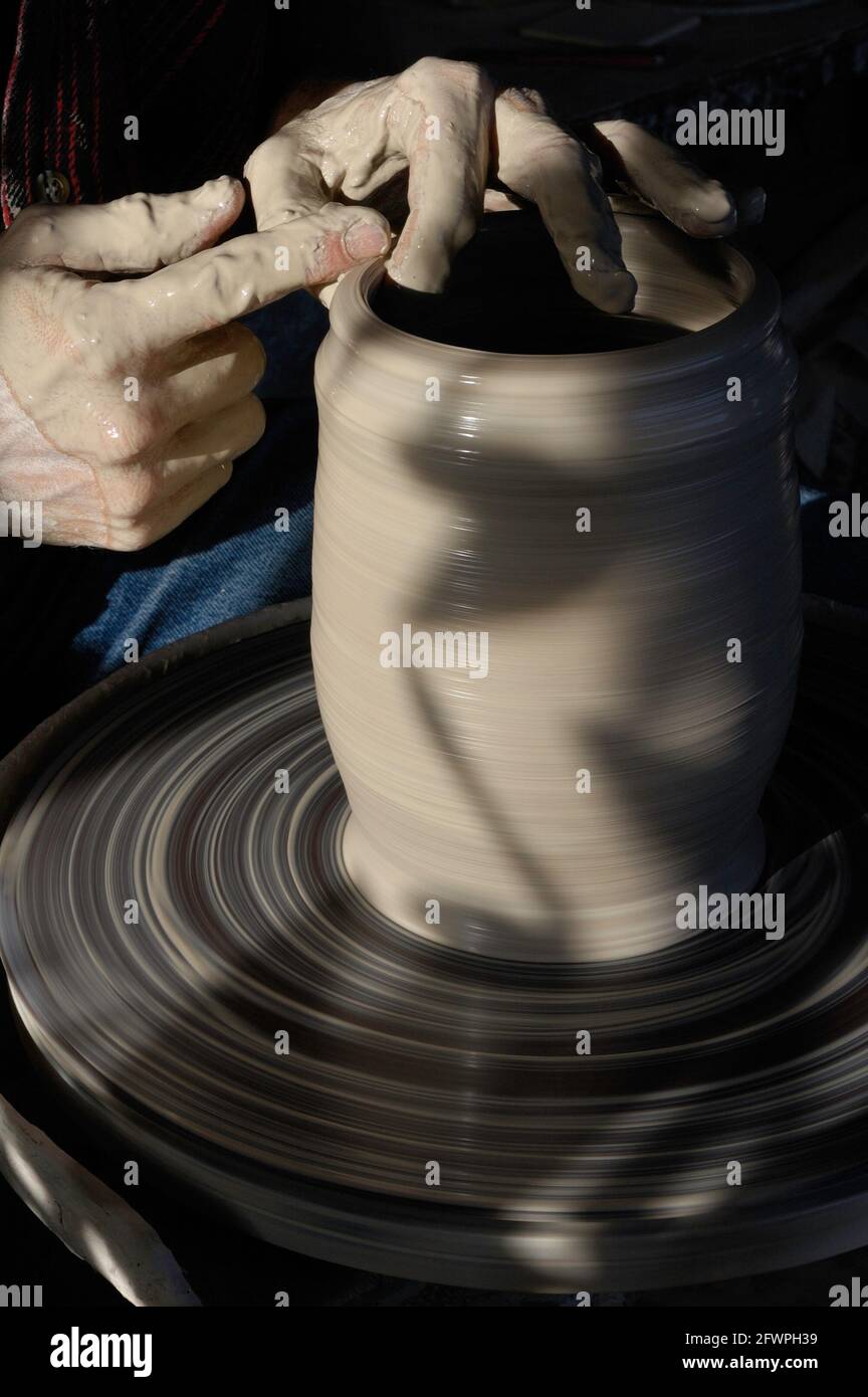 Potter at work Stock Photo - Alamy
