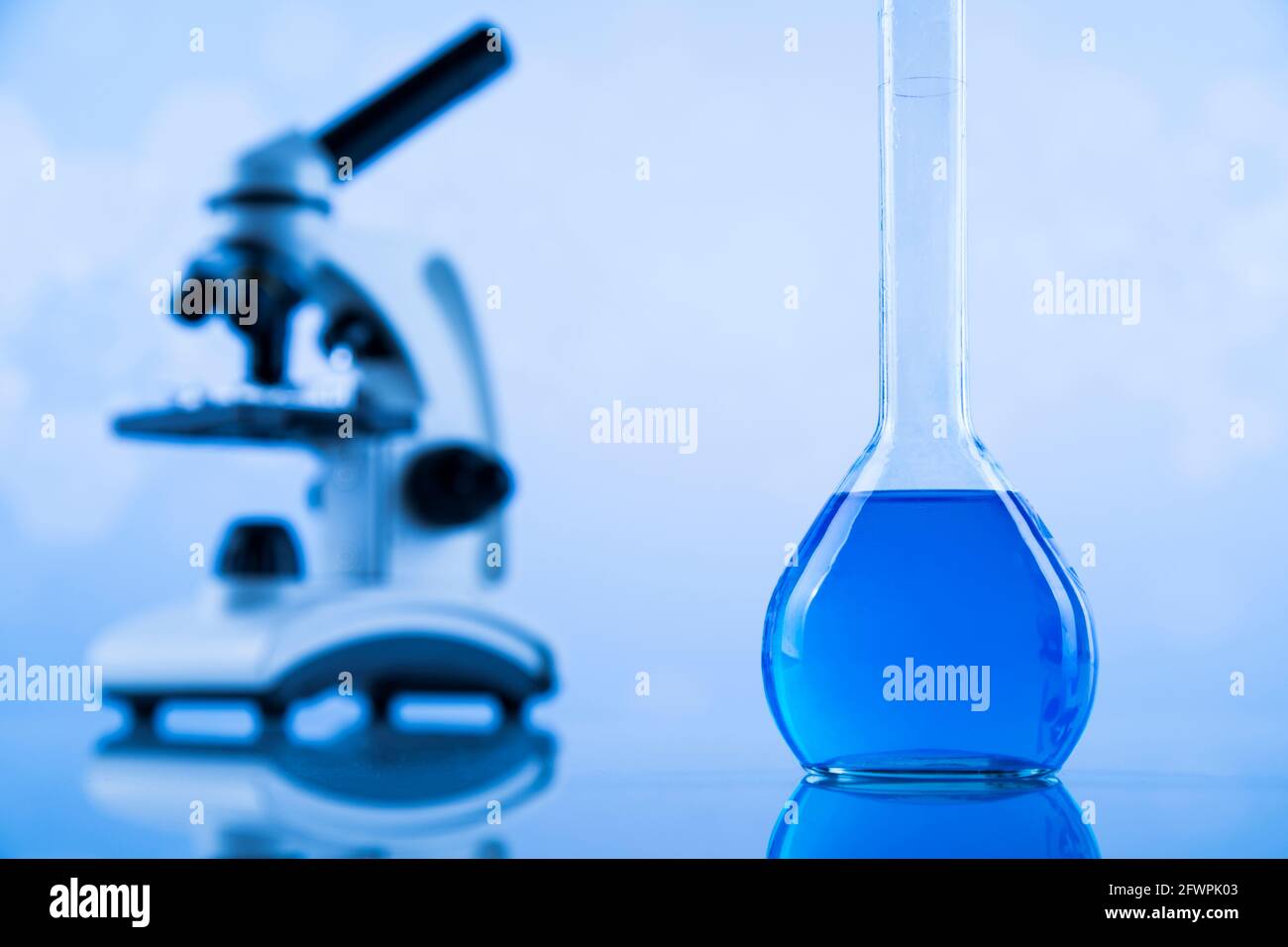 Microscope, Glassware, Laboratory beakers,Science experiment Stock ...