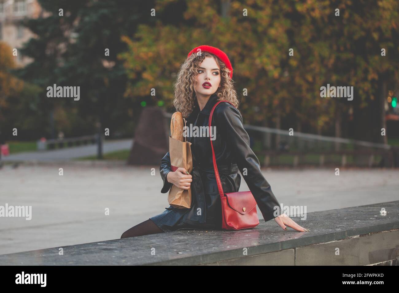 Makeup walking woman outdoor hi-res stock photography and images - Alamy