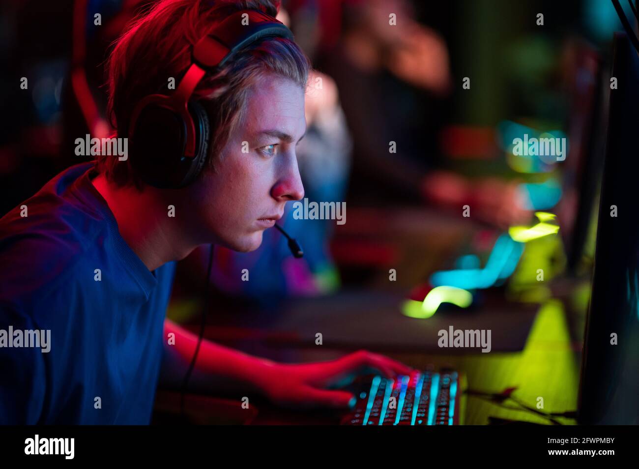 Cyber athletes hi-res stock photography and images - Alamy