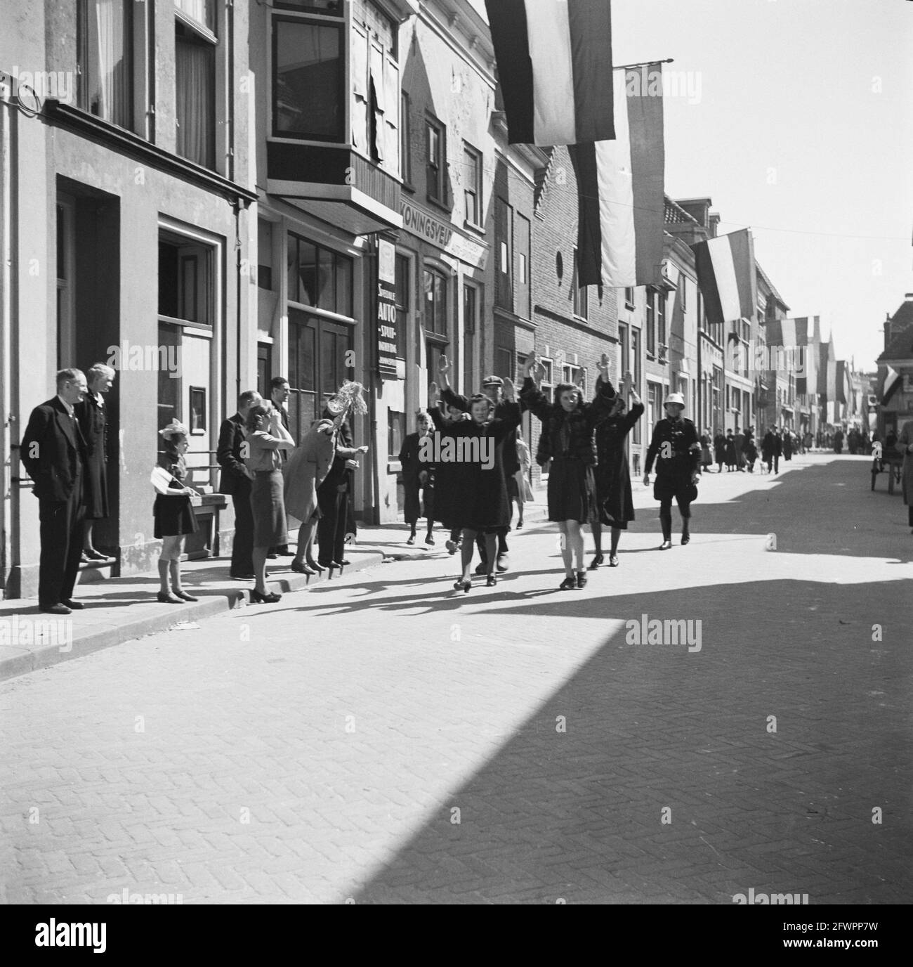 Moffenmeiden are brought in, April 11, 1945, liberation, The ...