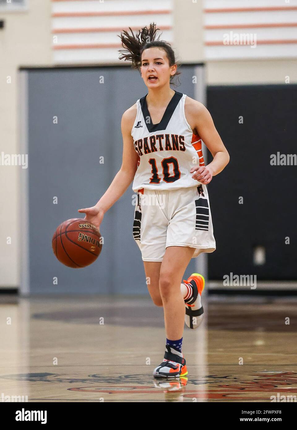 Girls high school basketball hi-res stock photography and images - Alamy