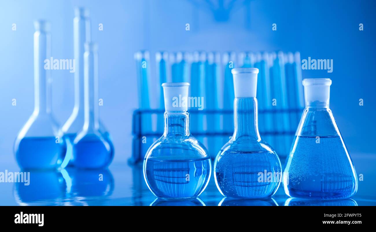 Scientific glassware for chemical experiment, Laboratory equipment ...