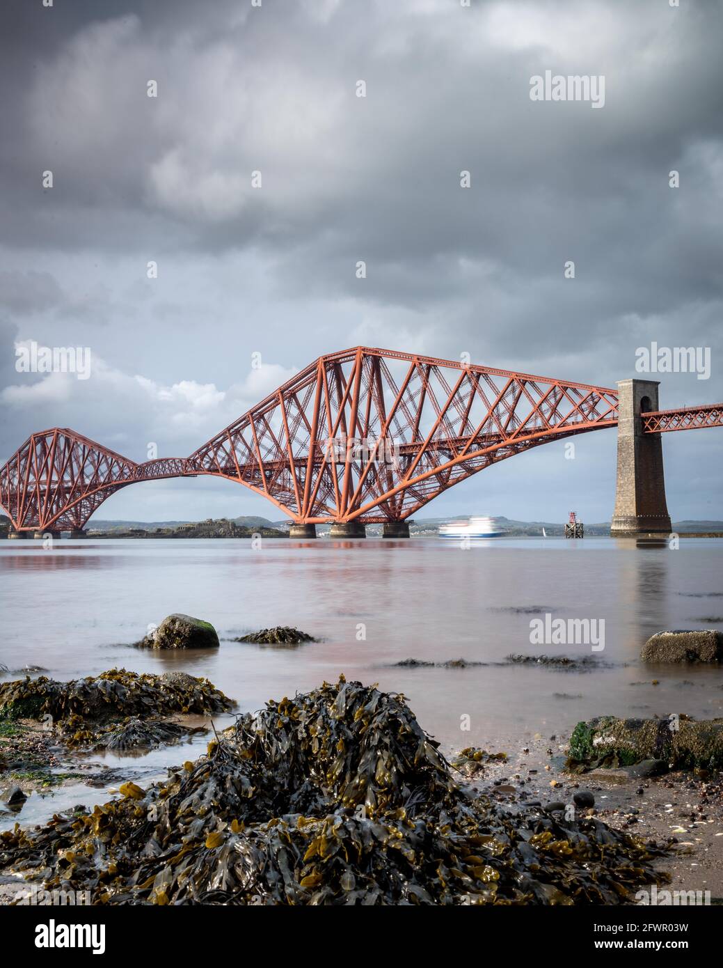 An image of the world famous Forth Rail Bridge Stock Photo - Alamy