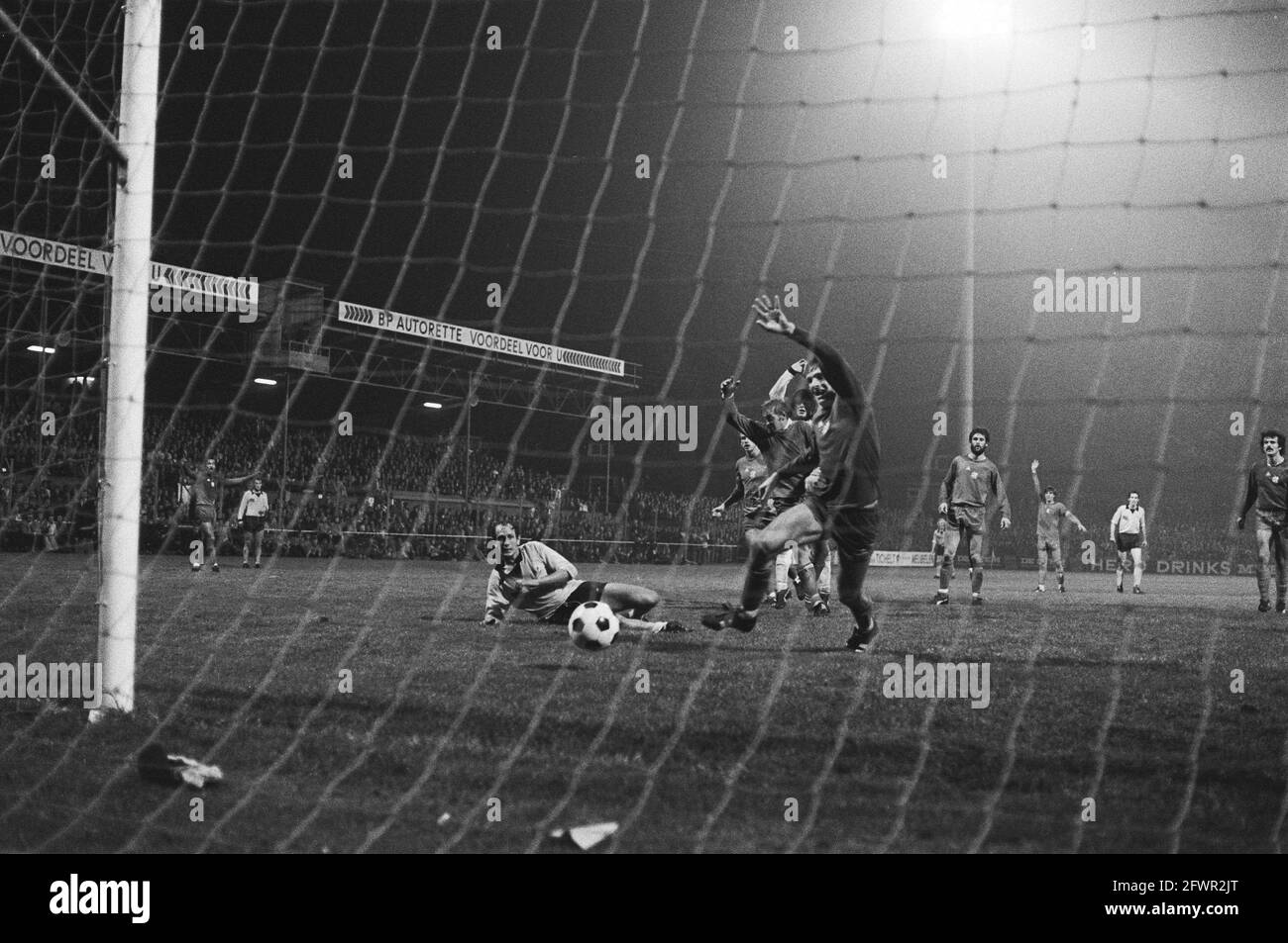 Groeneweg goal disallowed hi-res stock photography and images - Alamy
