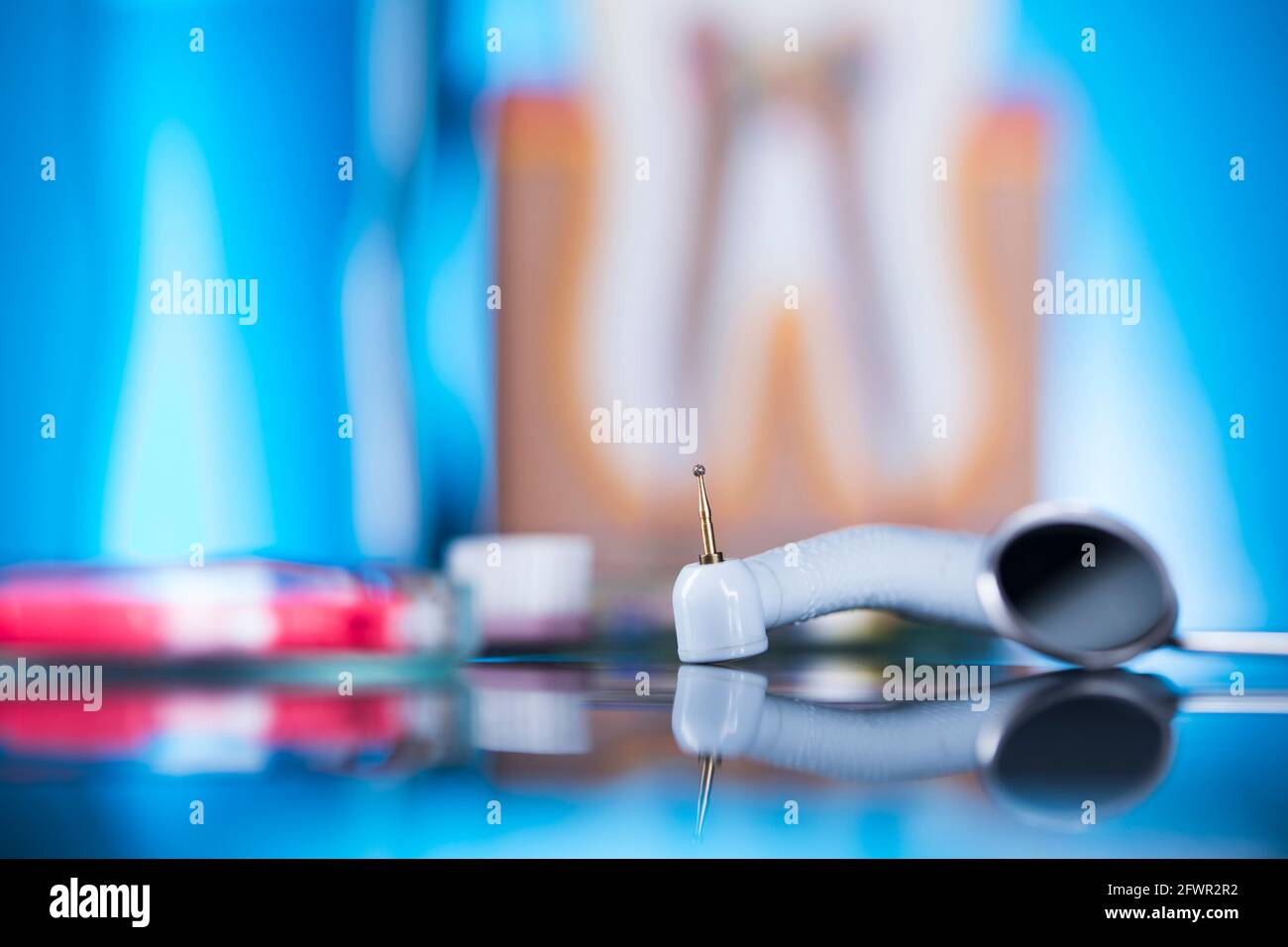 Dental care symbols, Stomatology equipment Stock Photo - Alamy