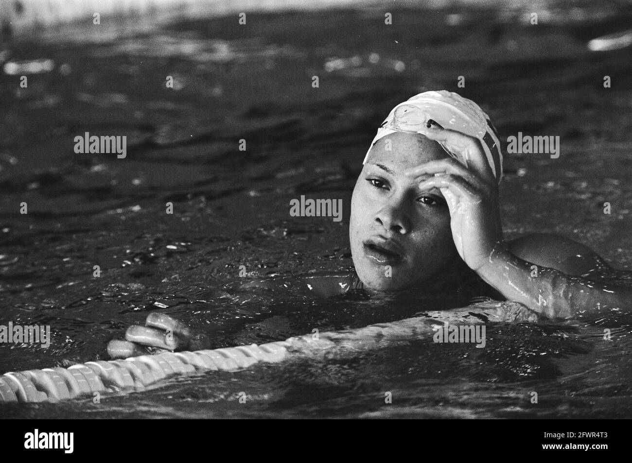 National winter swimming championships Utrecht; Enith Brigitha, head, 6 ...
