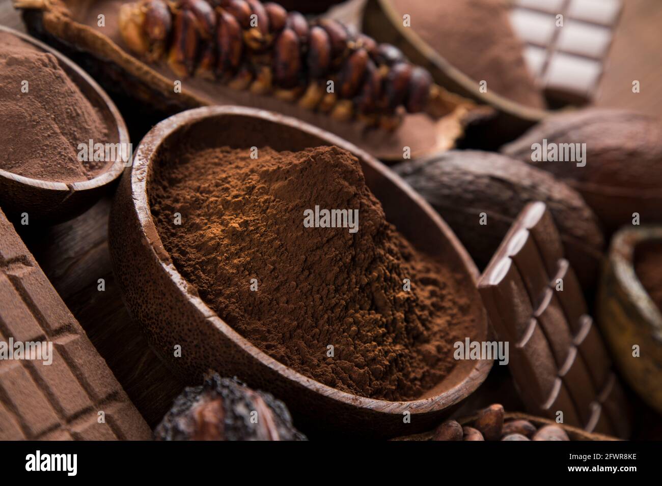 Chocolate bar, candy sweet, cacao beans and powder Stock Photo - Alamy