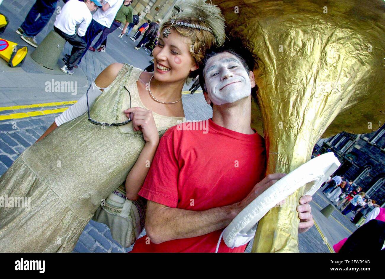 Edinburgh Fringe Festival Fashion on the Royal Mile today (Sunday 6/8 ...