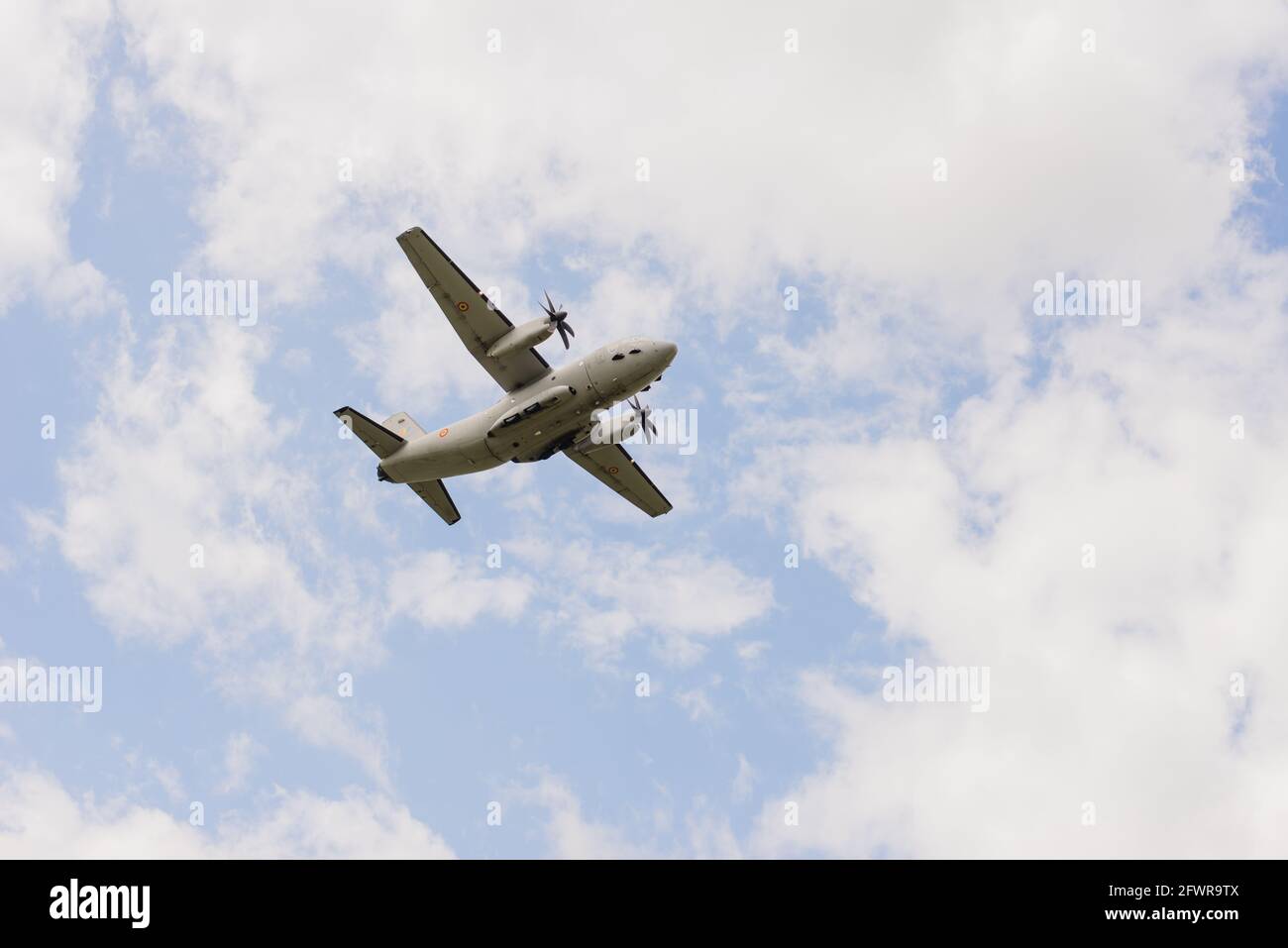 plane in flight Stock Photo - Alamy