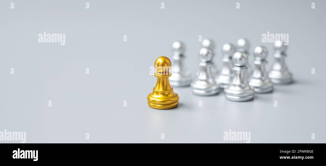 Human resource chess pieces hi-res stock photography and images - Alamy